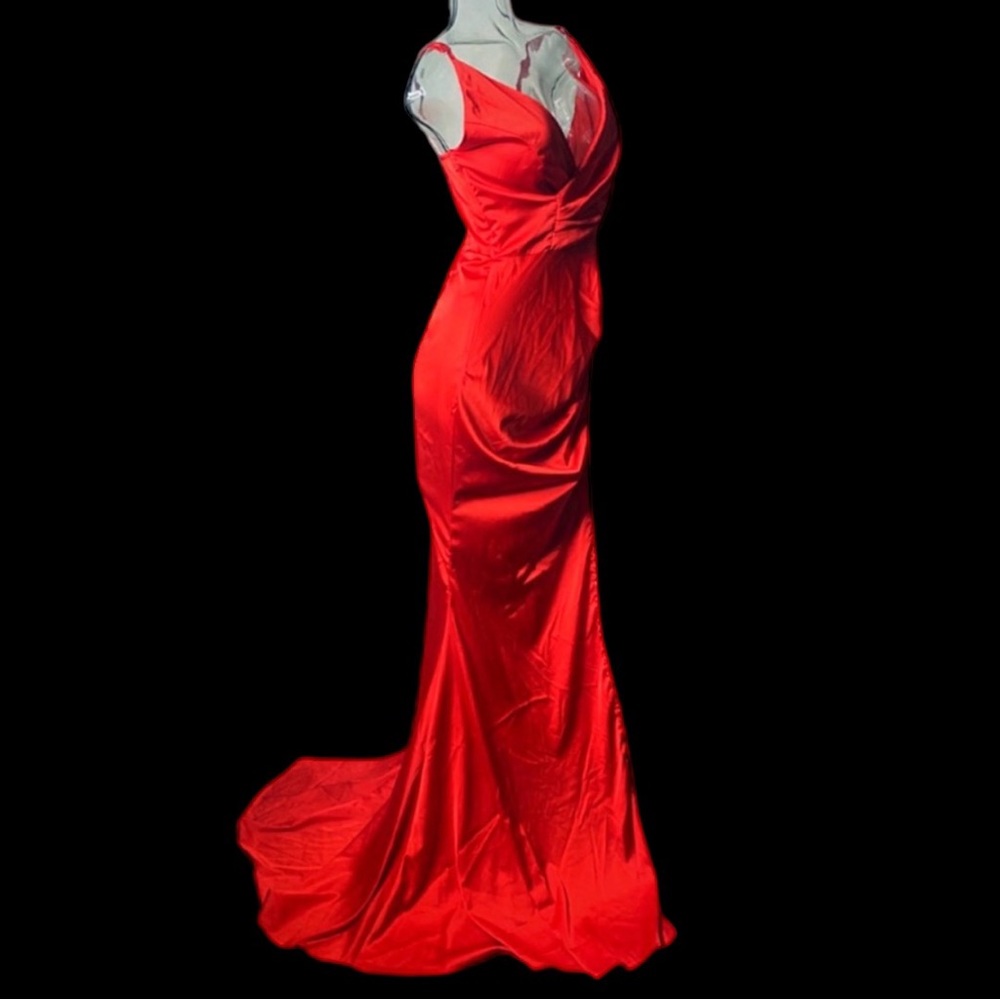 Red Satin Formal Gown With High Slit And Gorgeous Tra… - Gem